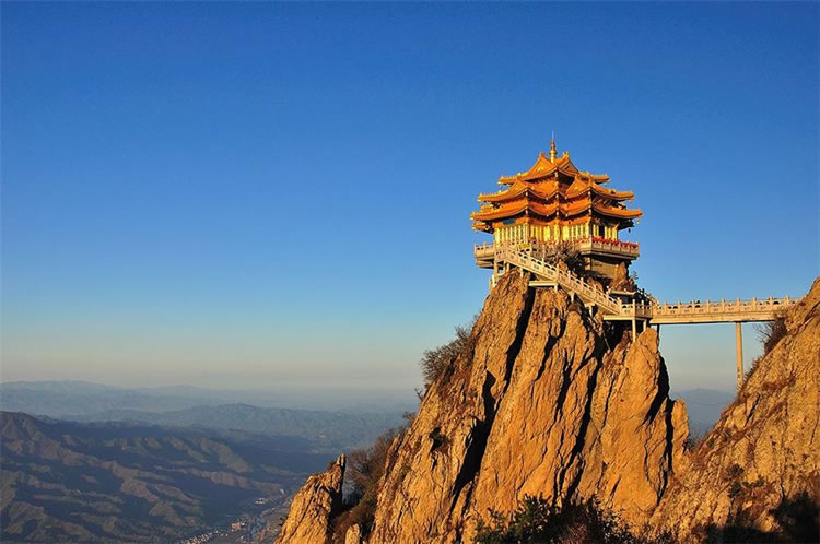 Laojun Mountain Trekking Day Tour from Lijiang | Best Lijiang Day Trips