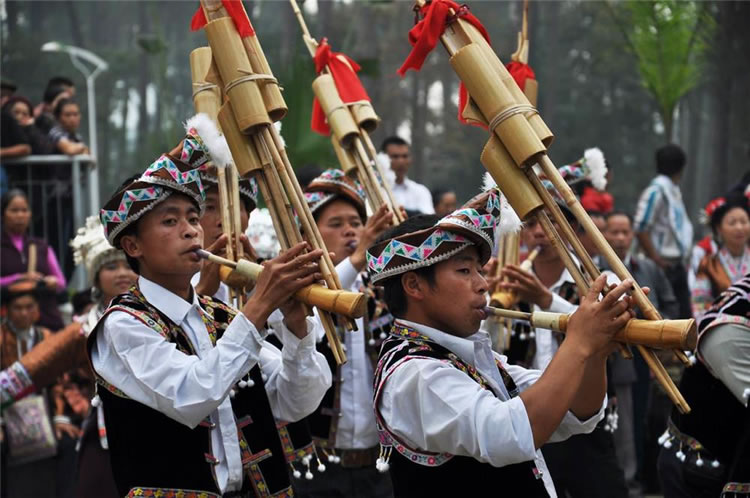 6-Day Guizhou Festival Tours with Lusheng Celebration